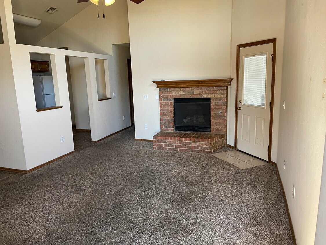 2713 SE 89th Ter, Moore, OK 73160 - House Rental in Moore, OK ...