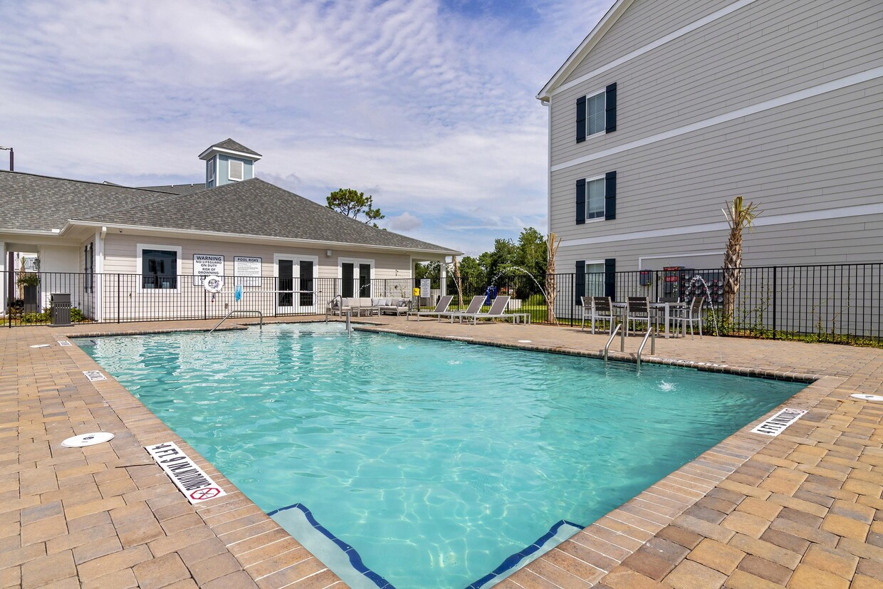 The Pointe Grand Apartment Homes - 75 Lake Pointe Dr Kingsland, GA ...