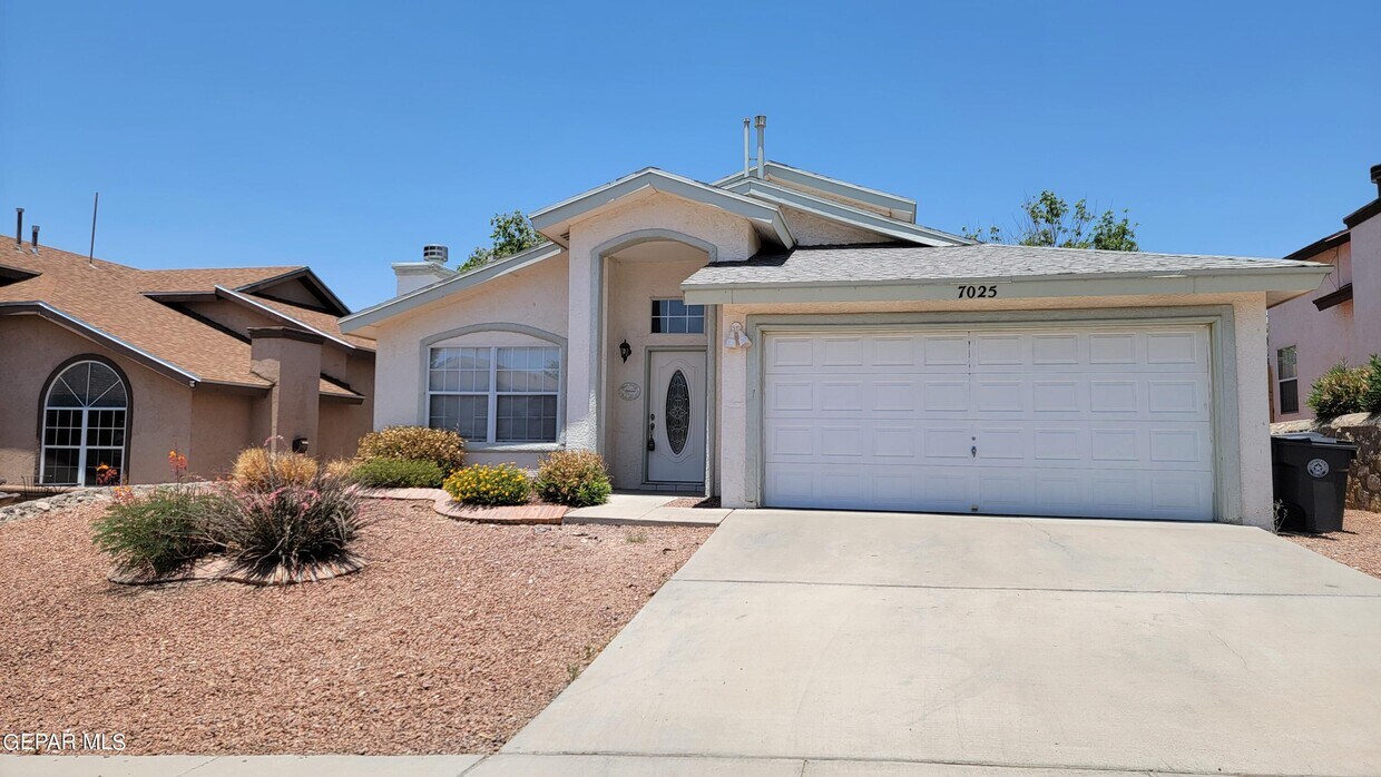 7025 Crown Ridge Dr, El Paso, TX 79912 - House Rental in El Paso, TX ...