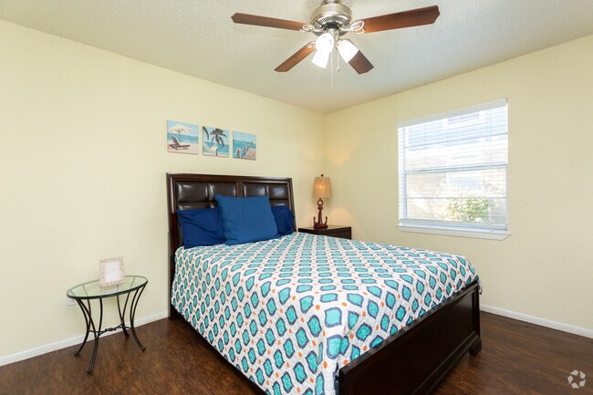 Embassy House Apartments - 4502 Corona Dr Corpus Christi, TX ...