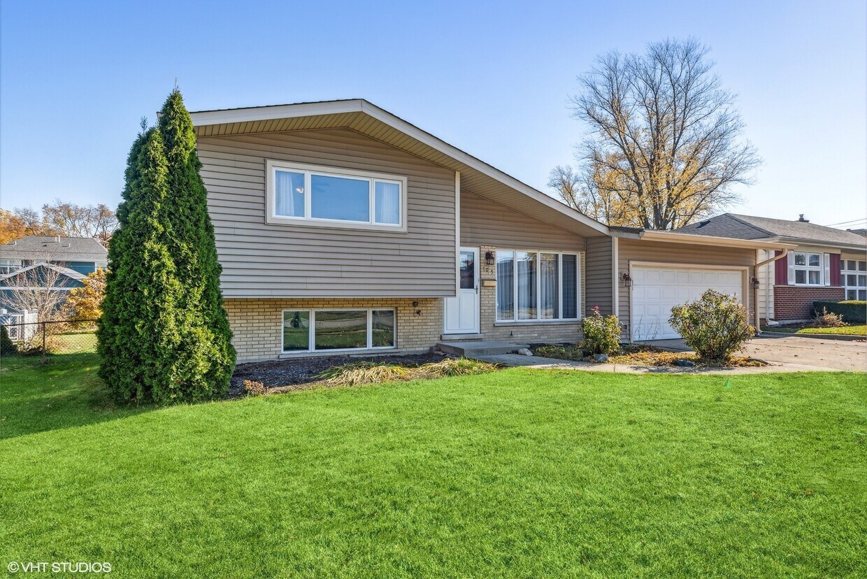705 N Kennicott Ave, Arlington Heights, IL 60004 - House Rental in ...