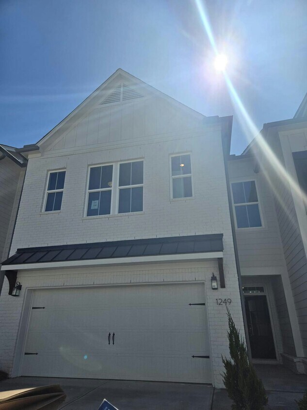 1249 Willowcrest Way, Cumming, GA 30041 - Townhome Rentals in Cumming ...