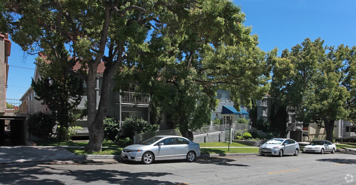 Verdugo Apartments Apartments - 614 E Verdugo Ave Burbank, CA ...