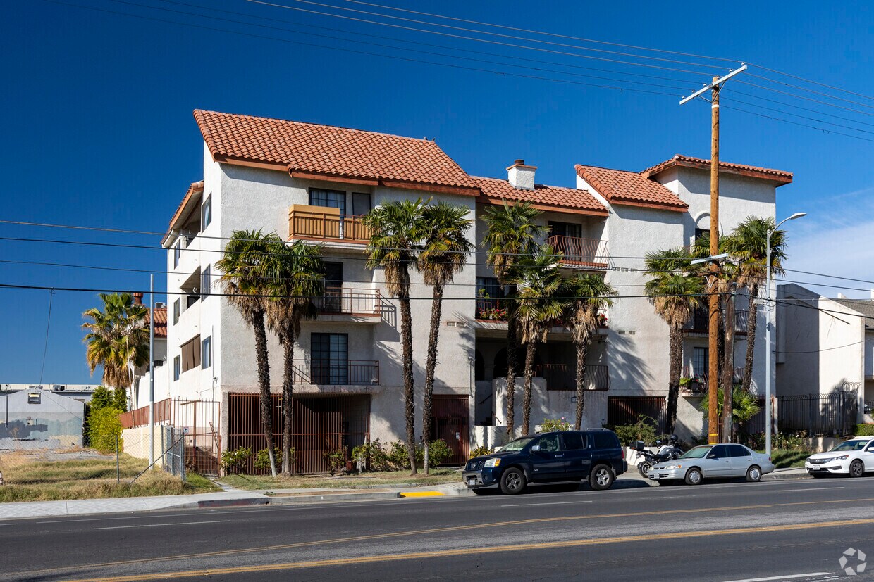 7625 Reseda Blvd, Reseda, CA 91335 - 7625 Reseda Blvd Reseda, CA 91335 ...