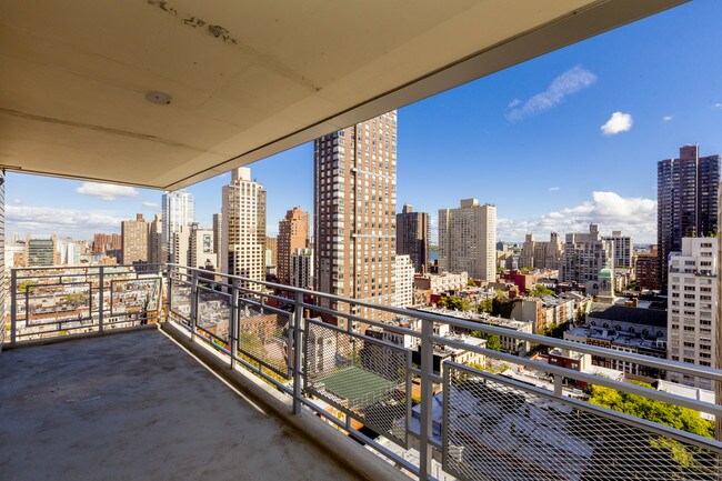 Yorkshire Towers Apartments - New York, NY | Apartments.com