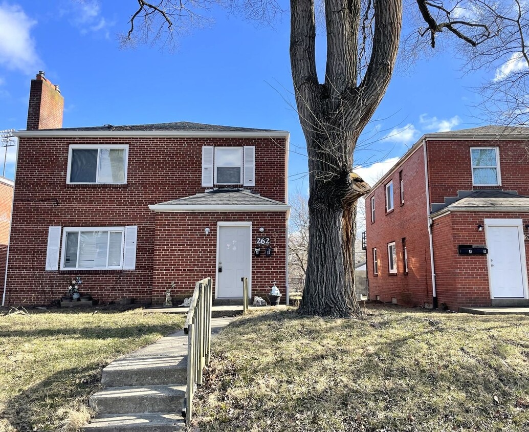 262 S Chase Ave Unit Apt. B, Columbus, OH 43204 - Room for Rent in ...