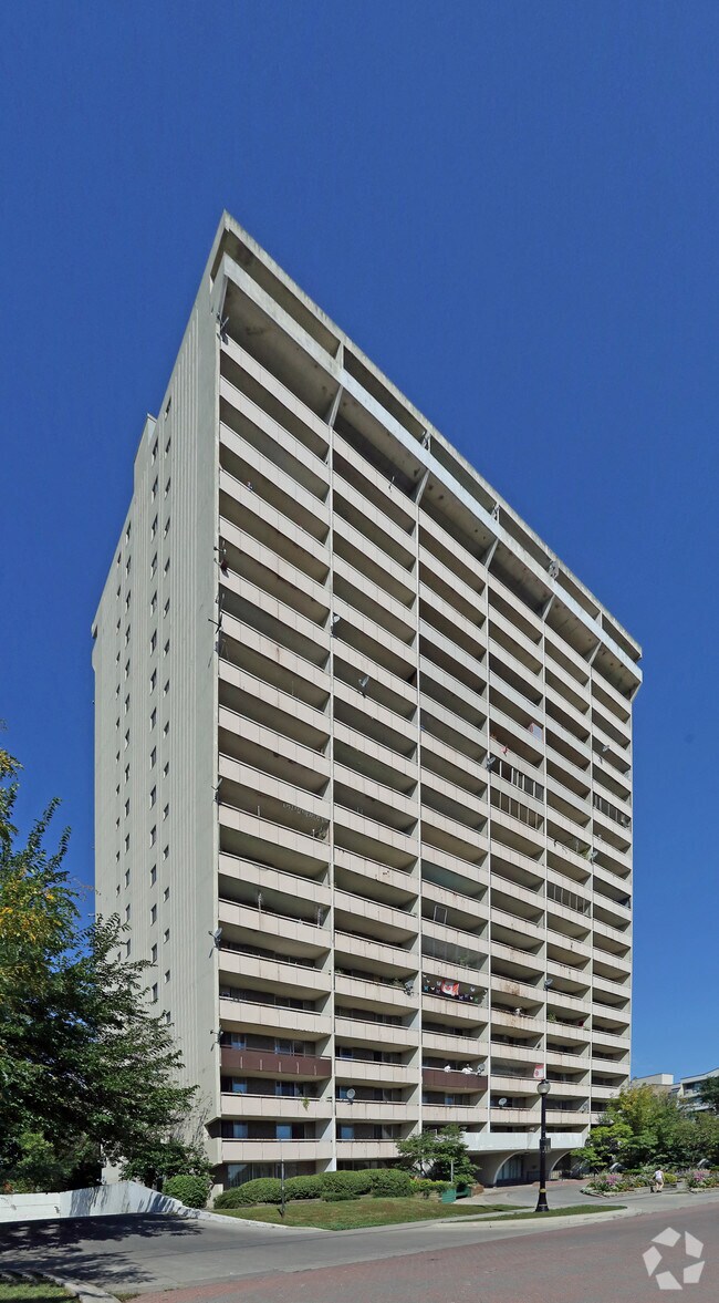 Renaissance Towers - Apartments at 100 Ferguson Ave S Hamilton, ON ...