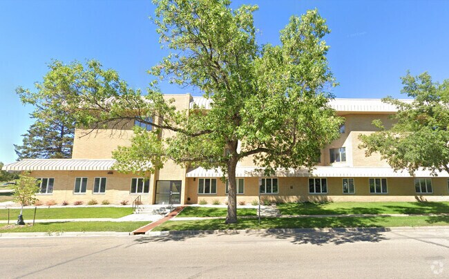Fisher Apartments for Rent with a Swimming Pool - Bismarck, ND - 14 ...