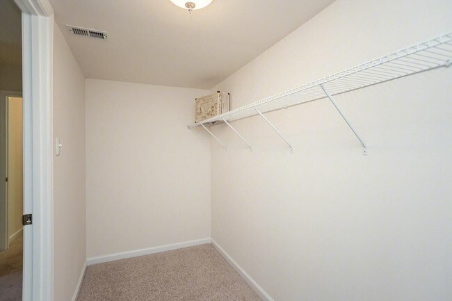 Fairfield Crossing Apartments Apartments - Falls Church, VA ...