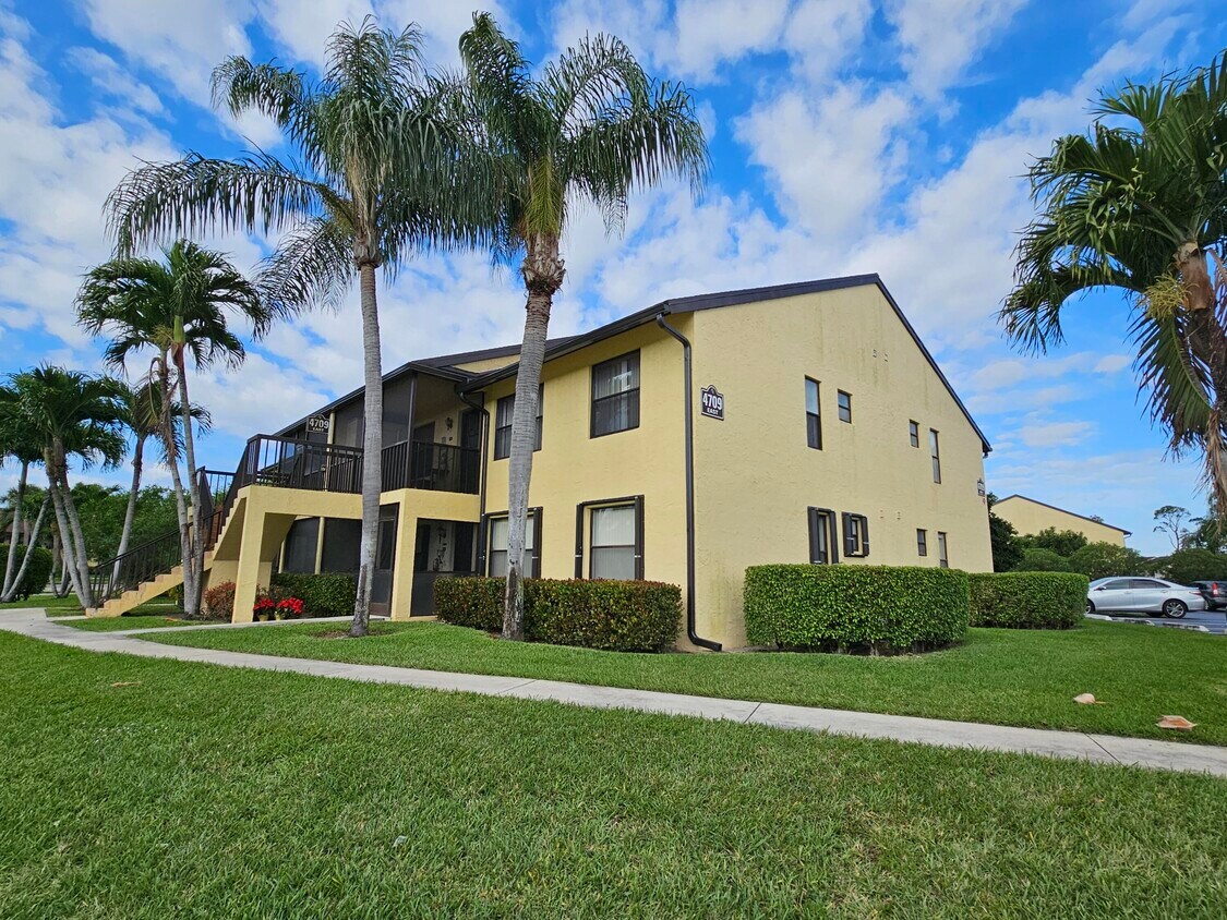 4709 Lucerne Lakes Blvd Unit 104, Greenacres, FL 33467 - Condo for Rent ...