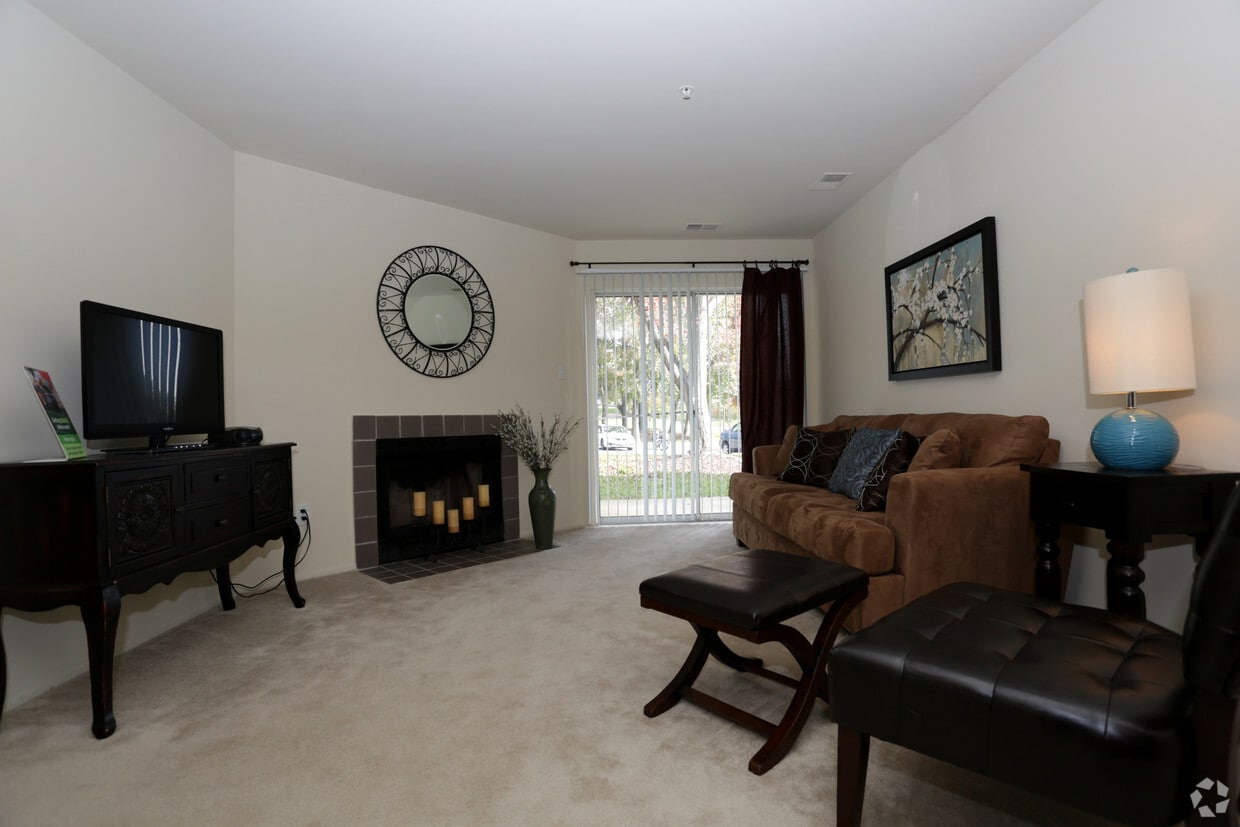 Hunters Chase Apartments - Apartments at 5200 Hunt Master Dr Midlothian ...