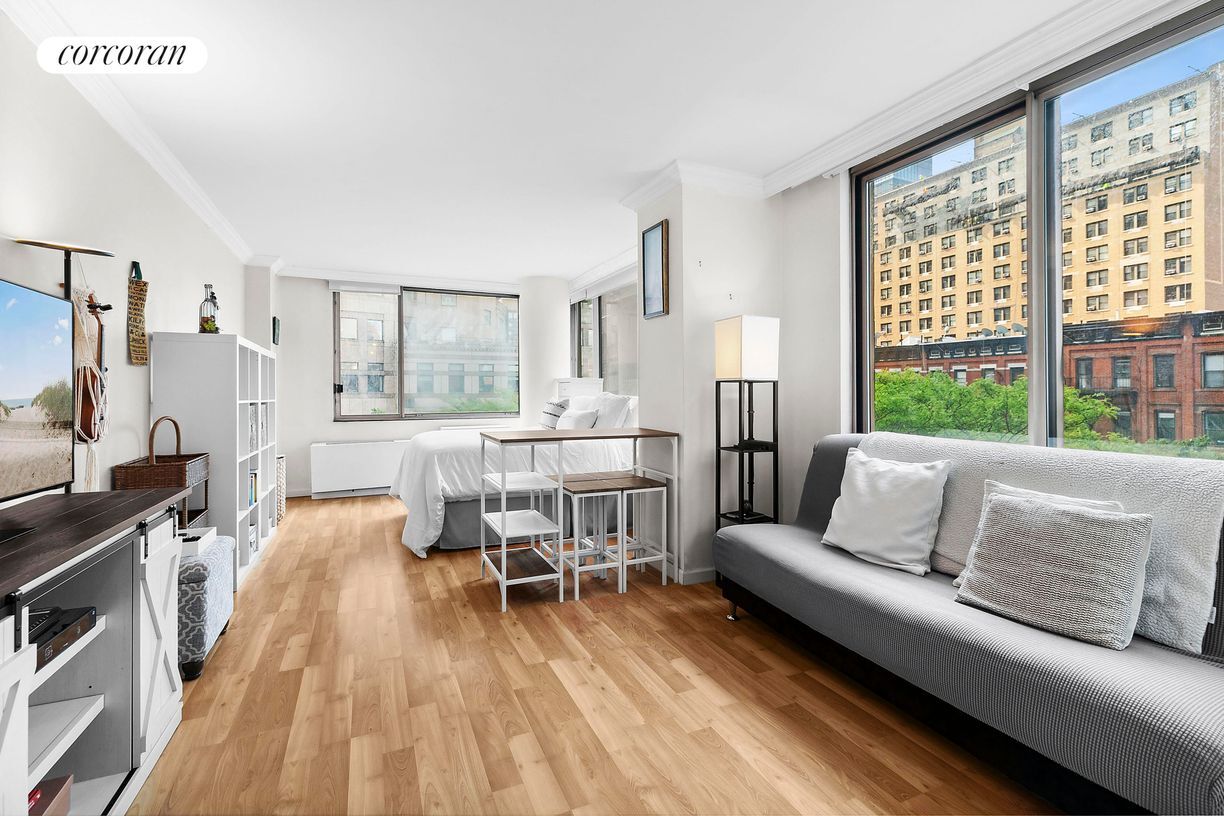 350 W 50th St New York, NY 10019 - Alquileres en New York, NY ...