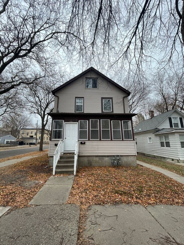 726 N Morgan Ave Unit 1, Minneapolis, MN 55411 - Room for Rent in ...