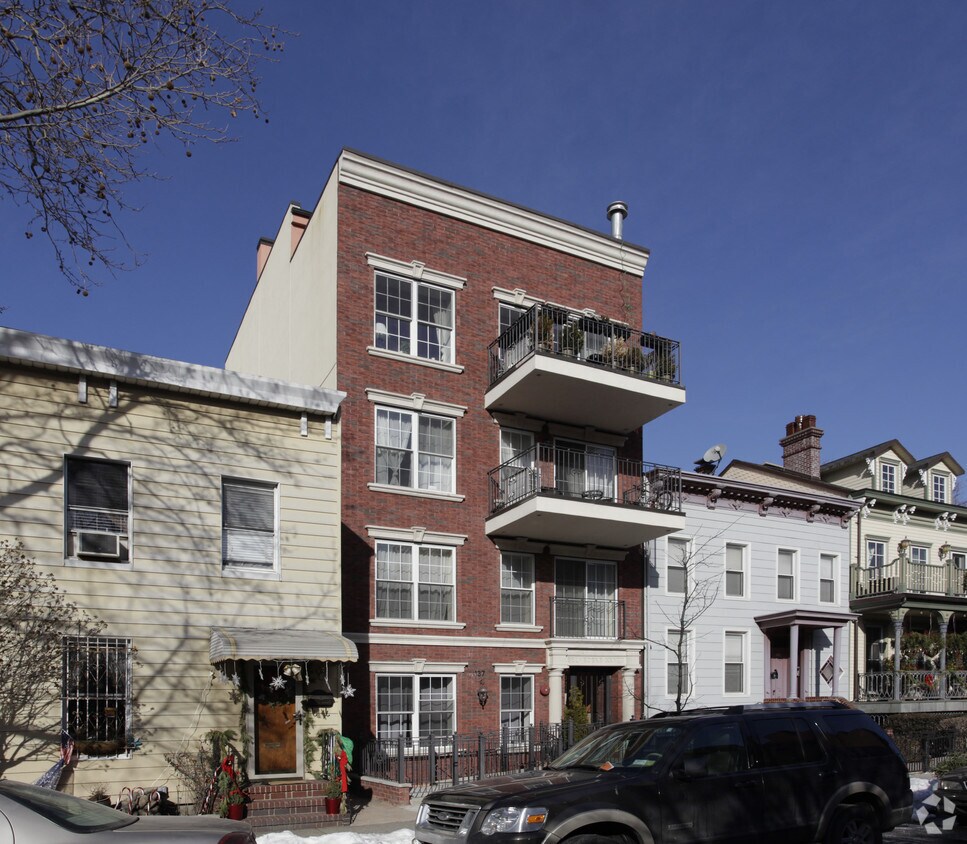 137 Java St, Brooklyn, NY 11222 - 137 Java St Brooklyn, NY 11222 ...