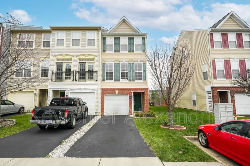 15719 John Diskin Cir, Woodbridge, VA 22191 - House Rental in ...