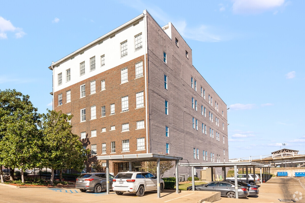 United Jewelers and Lee Hardware Apartments - 719 Edwards St Shreveport ...