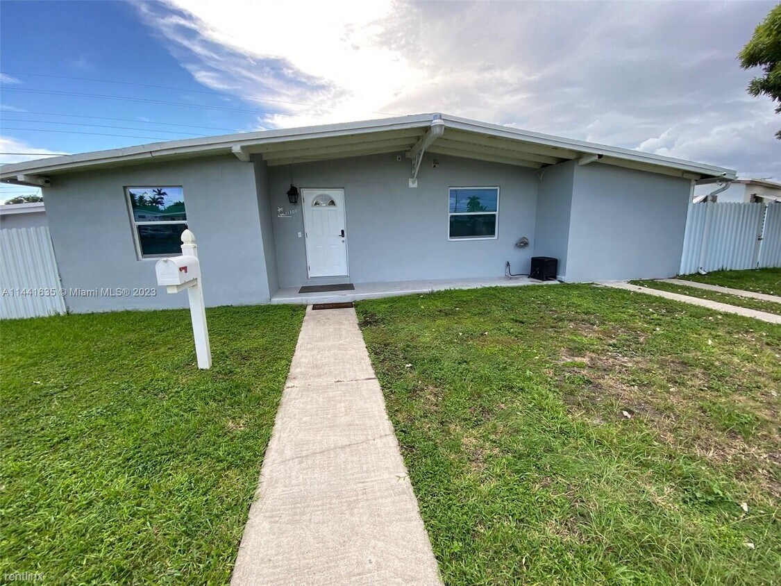 11300 SW 47th St, Miami, FL 33165 - House Rental in Miami, FL ...