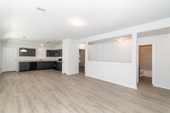 8710 Lar Ree Oaks Cir, Houston, TX 77028 - House Rental in Houston, TX ...