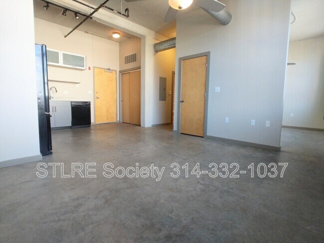 8125 Michigan Ave Unit 311, St. Louis, MO 63111 - Condo for Rent in St ...