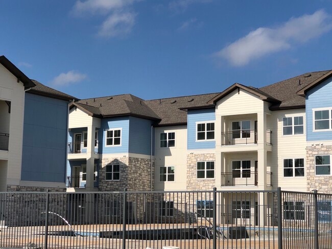The Residences at Arbor Oaks - Apartments in Houston, TX | Apartments.com