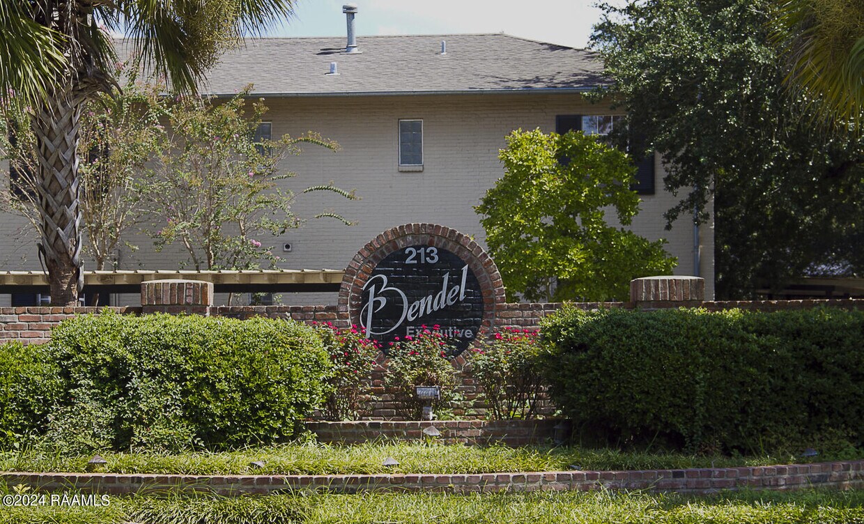 213 Bendel Rd Unit 110, Lafayette, LA 70503 - Condo for Rent in ...