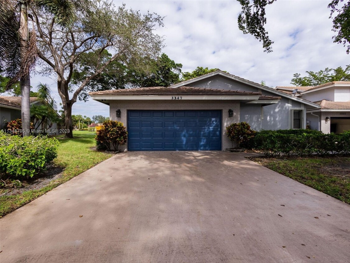 3347 Deer Creek Lake Shore Dr, Deerfield Beach, FL 33442 - House Rental ...