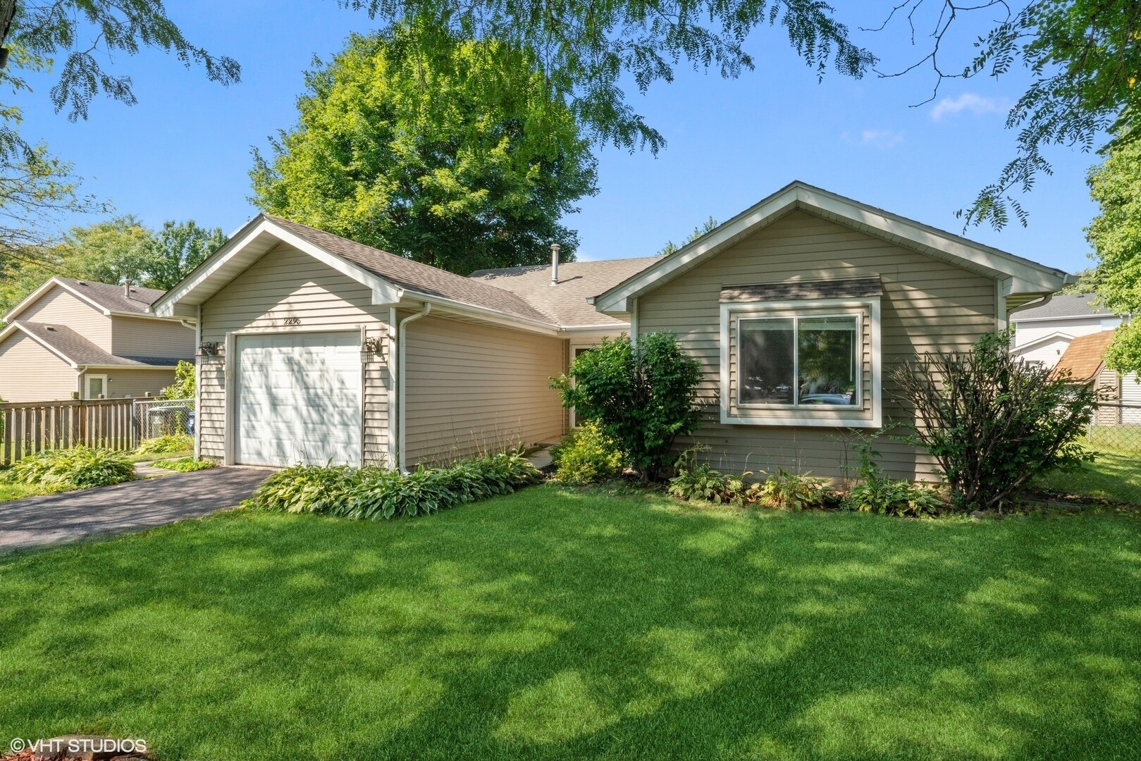 2295 Woodview Ct, Naperville, IL 60565 - House Rental in Naperville, IL ...