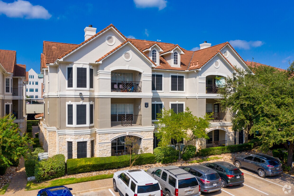 Gables Central Park Texas Apartments - 800 W 38th St W Austin, TX ...