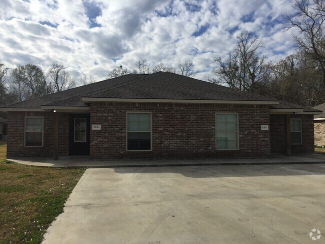 Apartments For Rent in Iowa LA - 5 Rentals | Apartments.com