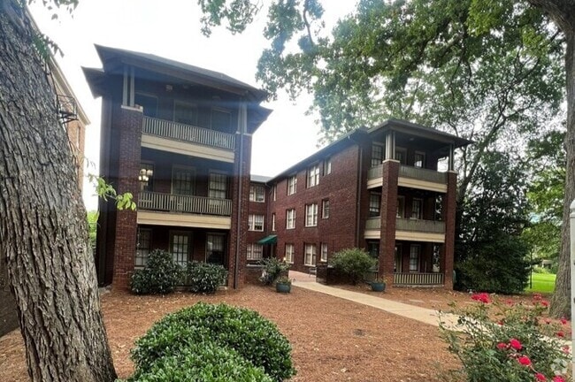 Hanover Place Apartments for Rent with High Ceilings - Birmingham, AL ...