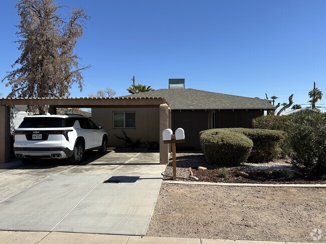 Camelback Houses for Rent with High Ceilings - Phoenix, AZ