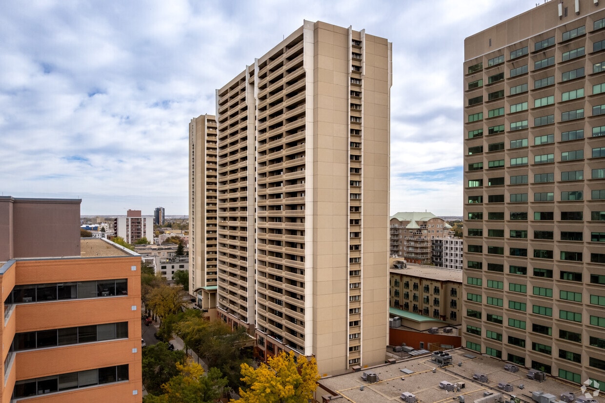 Windsor Park Plaza & Lofts Apartments - 8210 111th St Nw Edmonton, AB ...