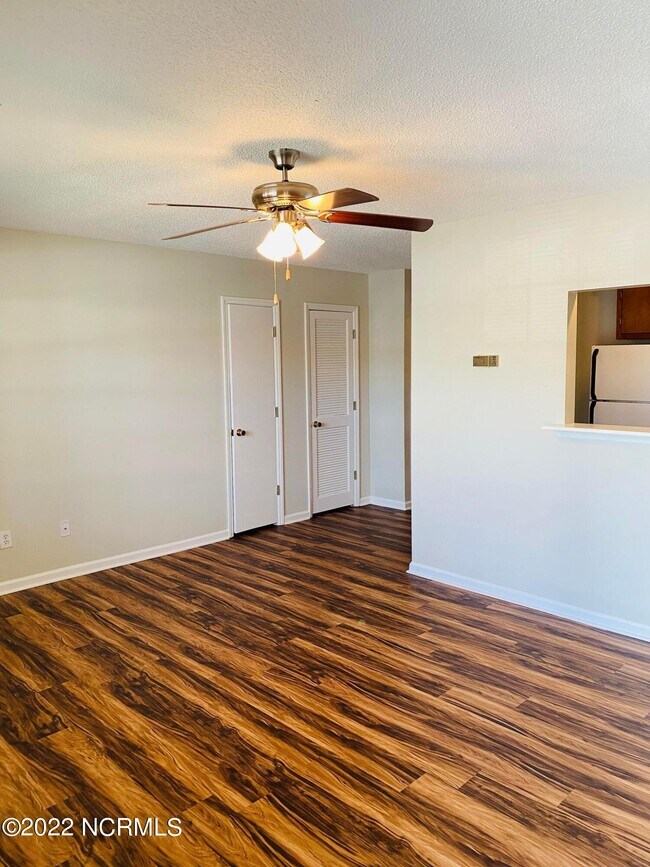 1207 E Fire Tower Rd Unit D, Greenville, NC 27858 - Room for Rent in ...