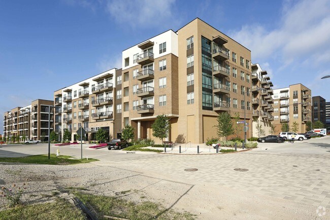 The Riley - Apartments in Richardson, TX | Apartments.com