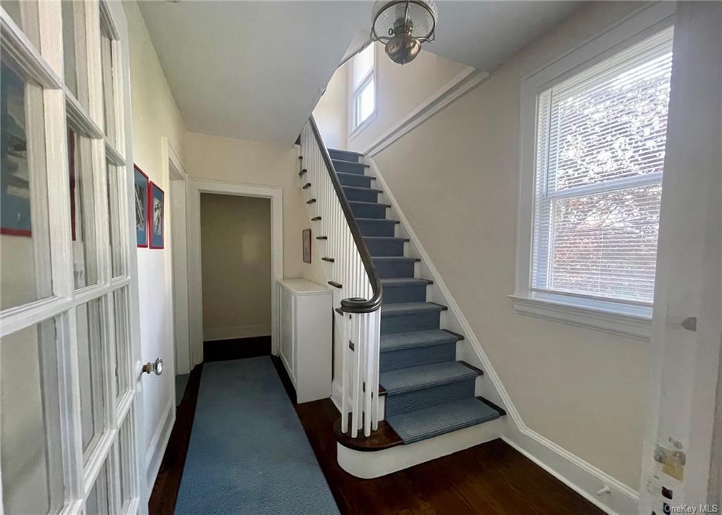 216 Maple Ave Unit 2nd fl, Mamaroneck, NY 10543 - Room for Rent in ...