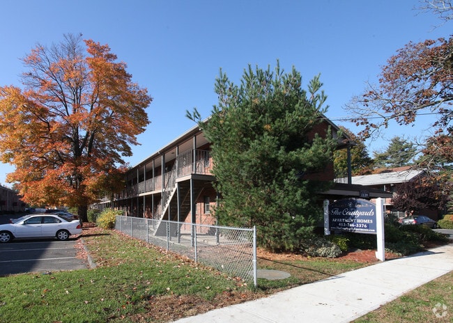 The Courtyards Rentals - West Springfield, MA | Apartments.com