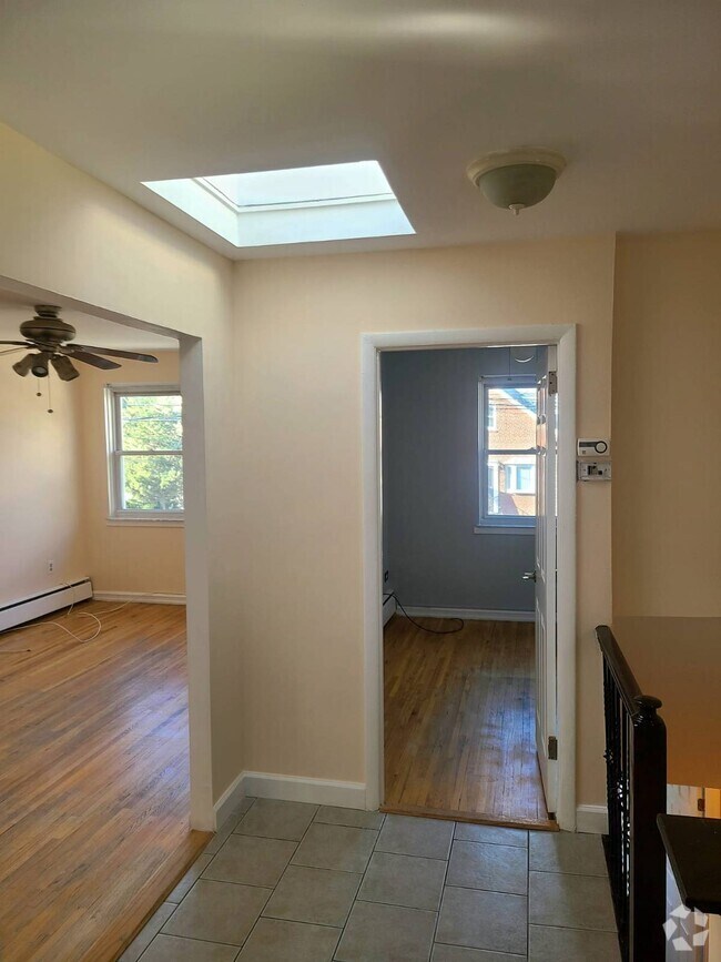 Country Club Apartments for Rent with Hardwood Floors - Bronx, NY ...