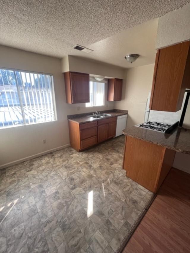 200 W Caldwell Ave Unit 40, Visalia, CA 93277 - Apartments in Visalia ...