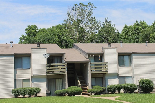 Robin Hill Apartments - Apartments in Kansas City, MO | Apartments.com