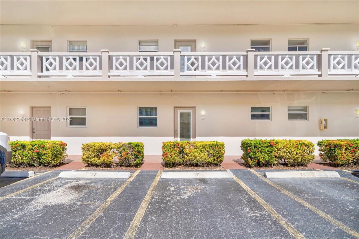 5181 W Oakland Park Blvd Unit 110, Lauderdale Lakes, FL 33313 - Condo ...
