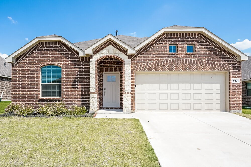 920 Rusty Spur Ln, Fort Worth, TX 76052 | Apartments.com