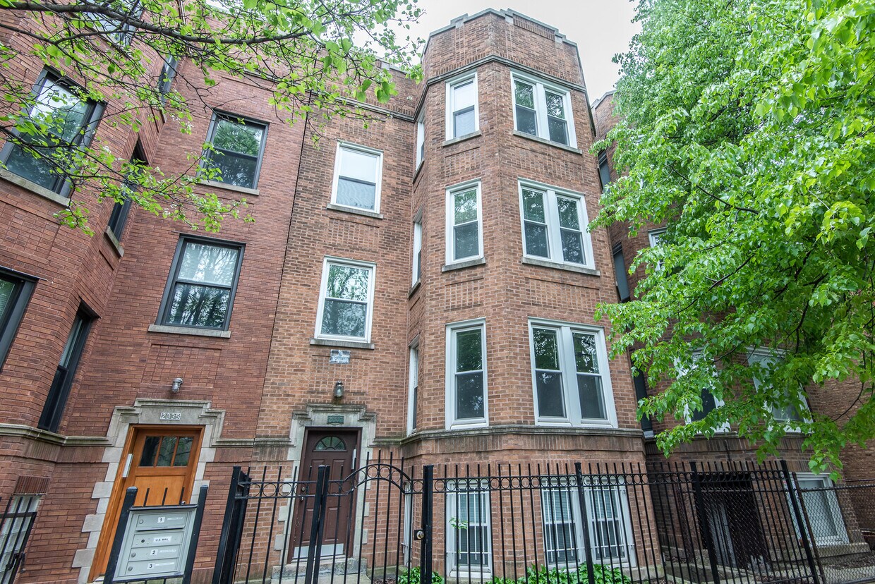 2337 W McLean Ave, Chicago, IL 60647 - House Rental in Chicago, IL ...
