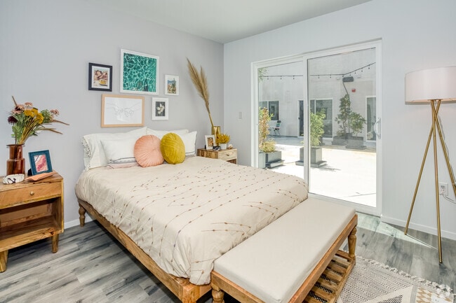 Arts District Loft Apartments for Rent - Las Vegas, NV - 2 Rentals ...