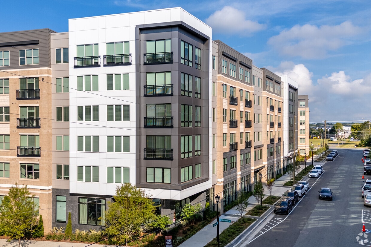 Hanover South End - 2120 Dunavant St Charlotte, NC 28203 | Apartments.com
