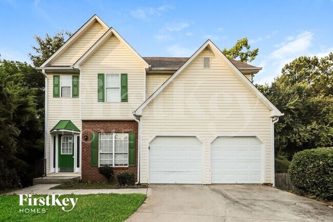 Overlook at Lake Ridge Apartments for Rent with a Swimming Pool ...