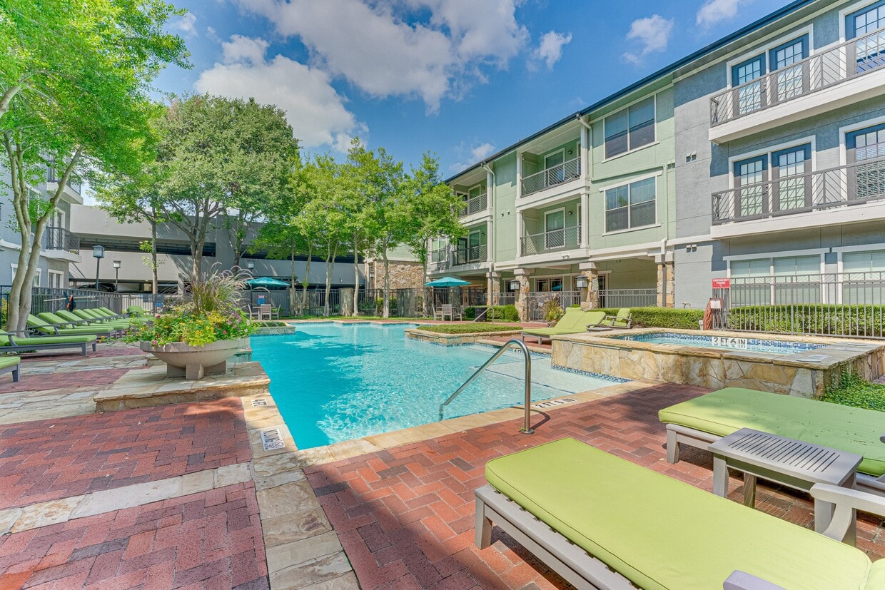 The Bowen on Henderson - 2525 N Henderson Ave Dallas, TX 75206 ...