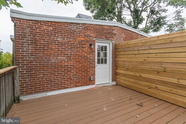 1821 Delaware Ave Unit B, Wilmington, DE 19806 - Room for Rent in ...