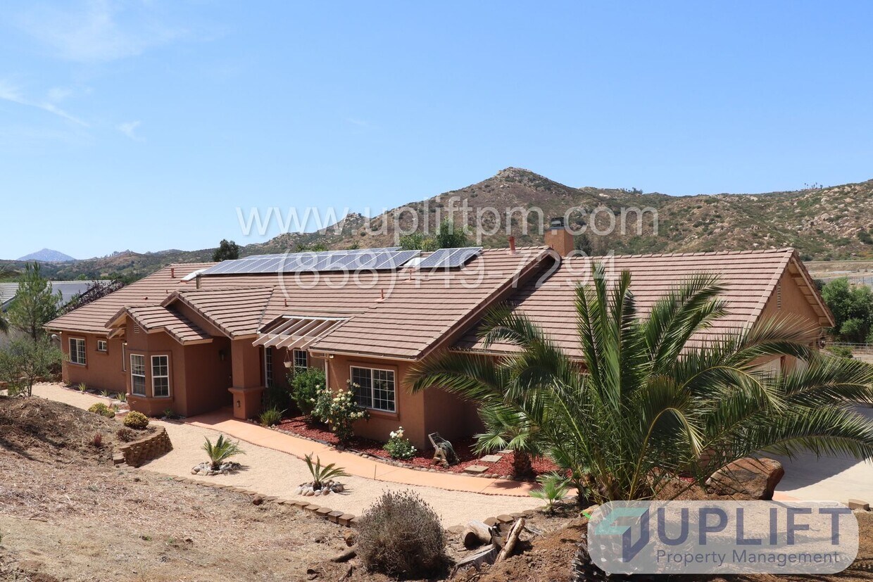 22720 Tombill Rd, Ramona, CA 92065 - House Rental in Ramona, CA ...