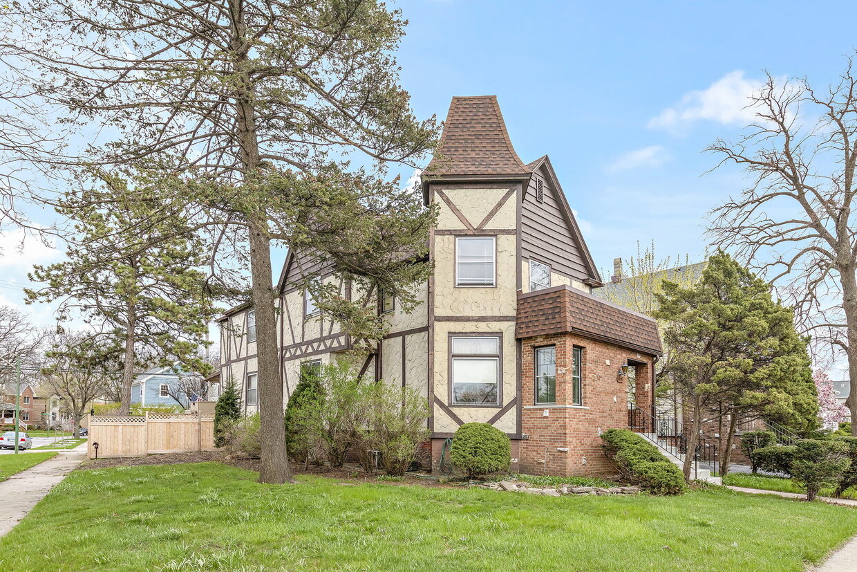 6141 N Harlem Ave Unit 2, Chicago, IL 60631 - Condo for Rent in Chicago ...