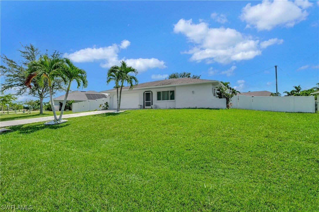 516 W Retunda Pkwy, Cape Coral, FL 33904 - House Rental in Cape Coral ...